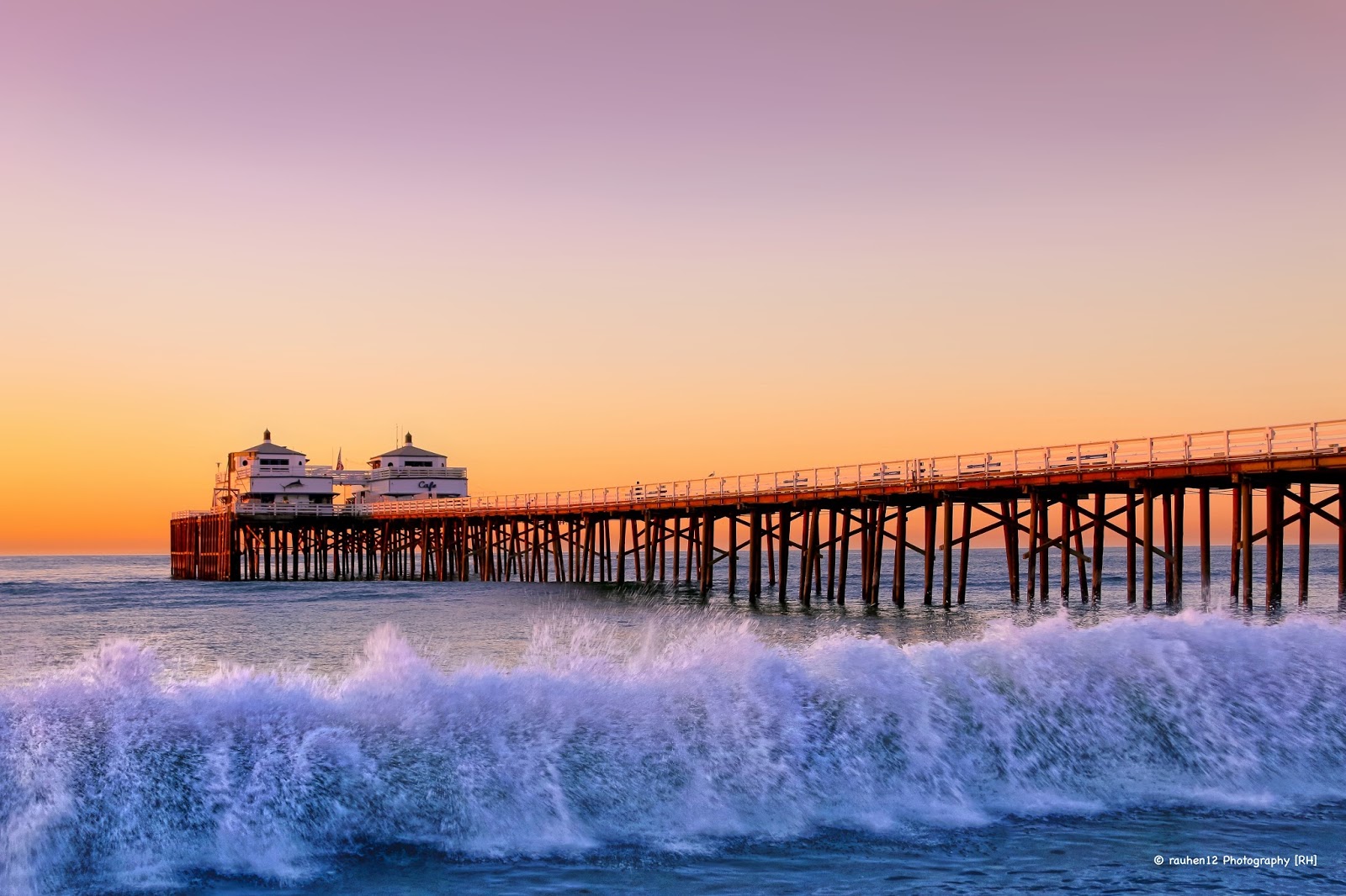 Malibu pier.: Malibu pier.
