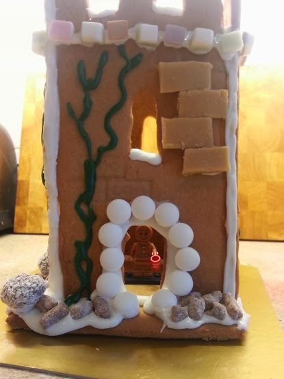 The Brick Castle: How To Make A Gingerbread House
