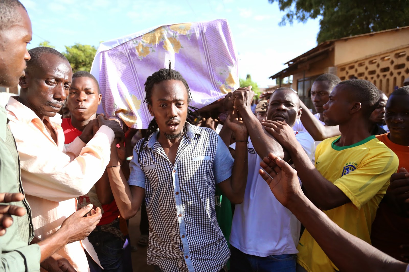 MATUKIO @ MICHUZI BLOG: MAMIA WAMZIKA MSANII MKONGWE WA MAIGIZO NCHINI ...