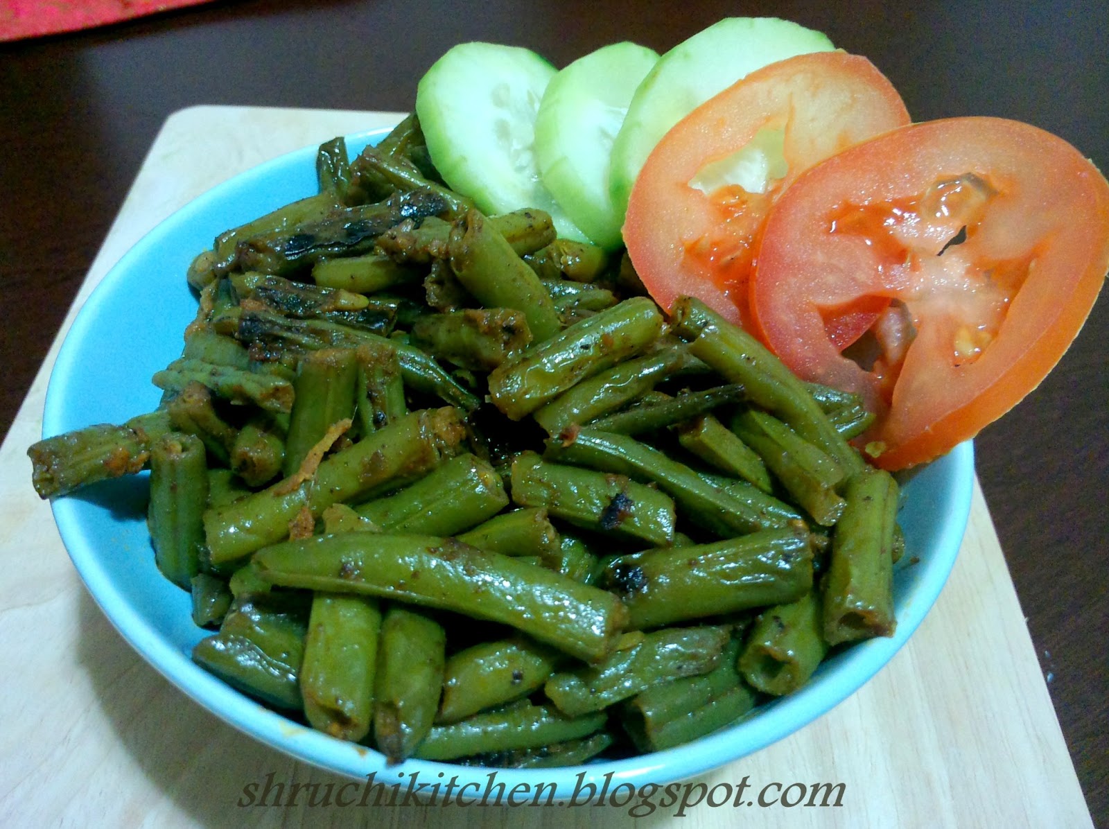 Shruchi Kitchen: Avarai (Beans) Varupu