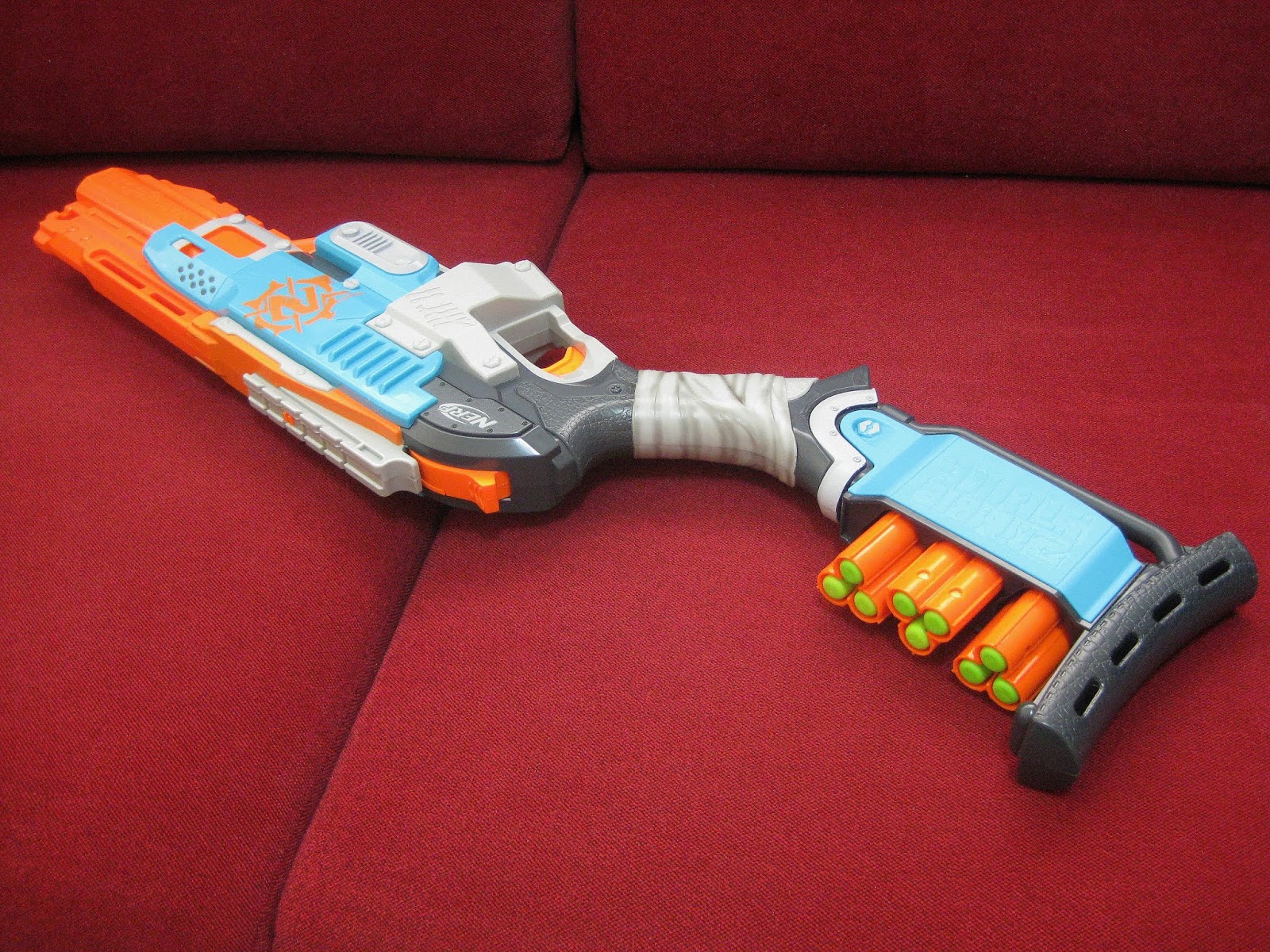 deSMOnd Collection: Hasbro Nerf "SledgeFire" Zombie Strike Series