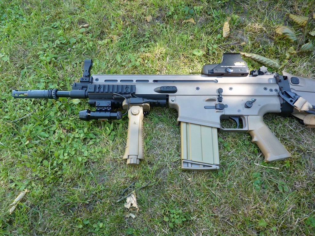 Airsoft -Trucs et astuces: Photos Custom Scar-H de chez Dboy