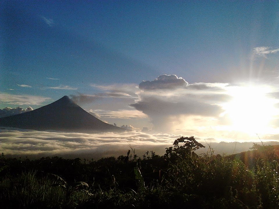 God's Gift and Wonders: Stunning look of MAYON VOLCANO!!!