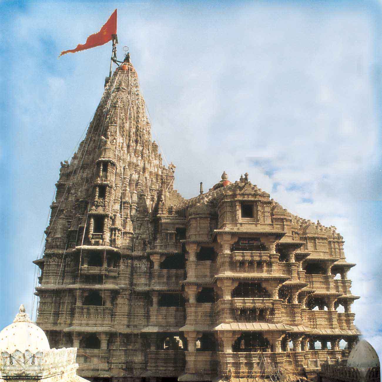 Enchanting Dwarkadhish temple, Dwaraka