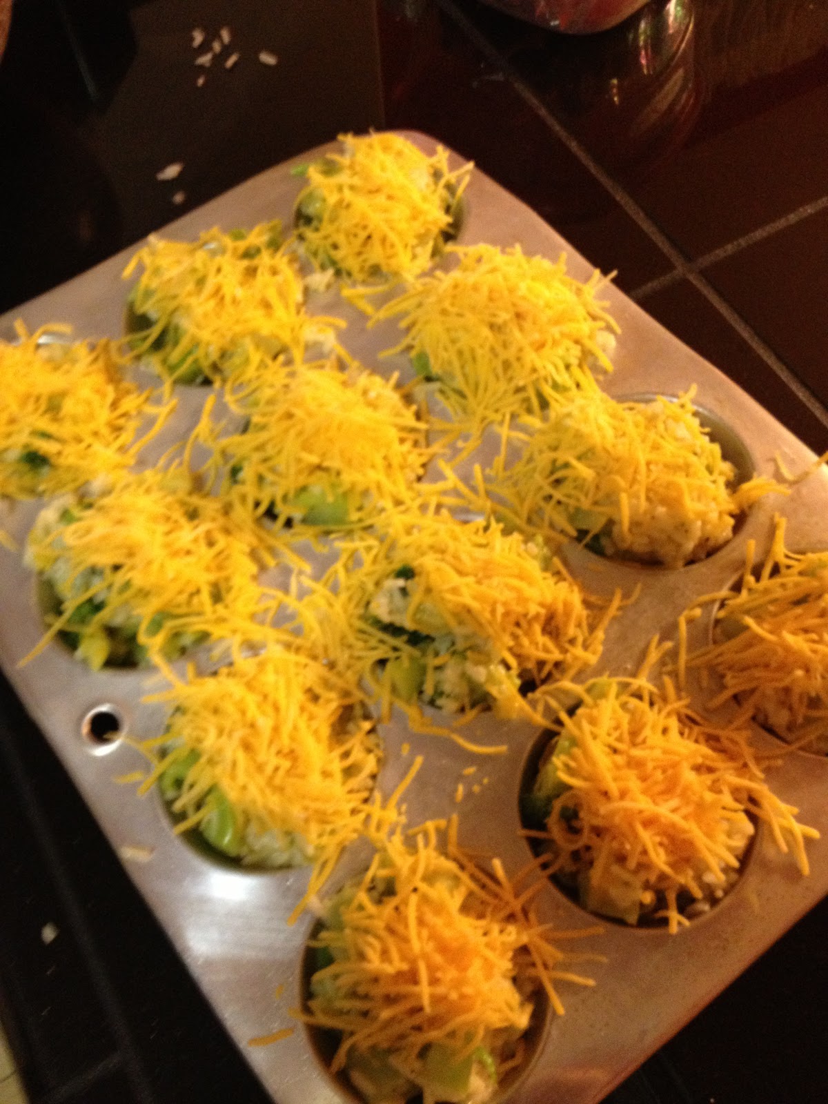 Make It Work Sam: Baked Cheddar Broccoli Rice Cups