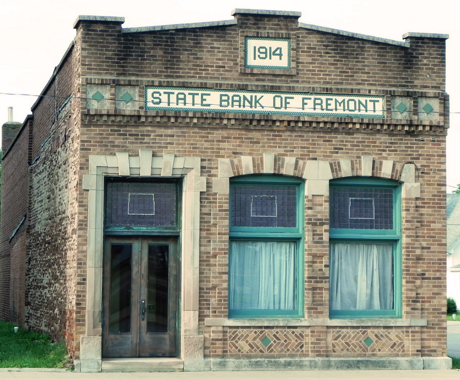 The Iowa Housewife: Do You Remember?