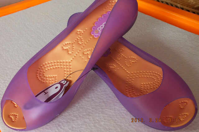 Monobo Shoes and Slipper: Sepatu dan Sandal Monobo Asli Thailand