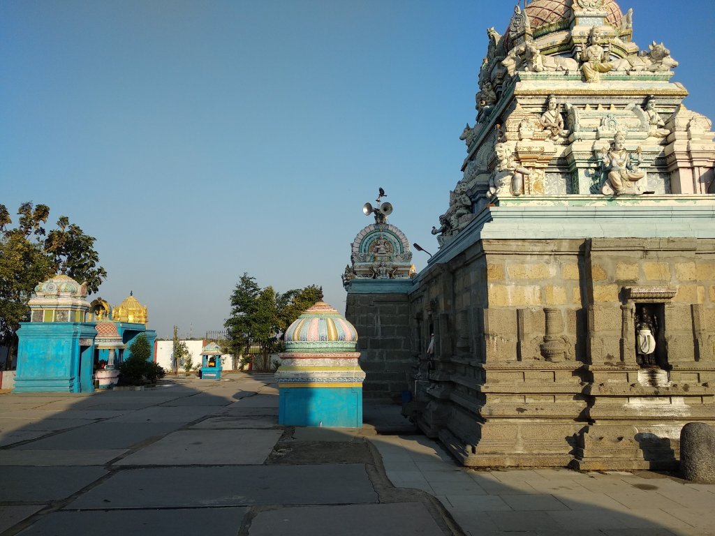 Tamilnadu Tourism: Aavundeeswarar Temple, Nemam – The Temple