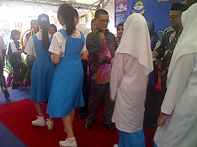 Khabar Pahang: "Berapa banyak Kerajaan (lain) yang jalankan ...