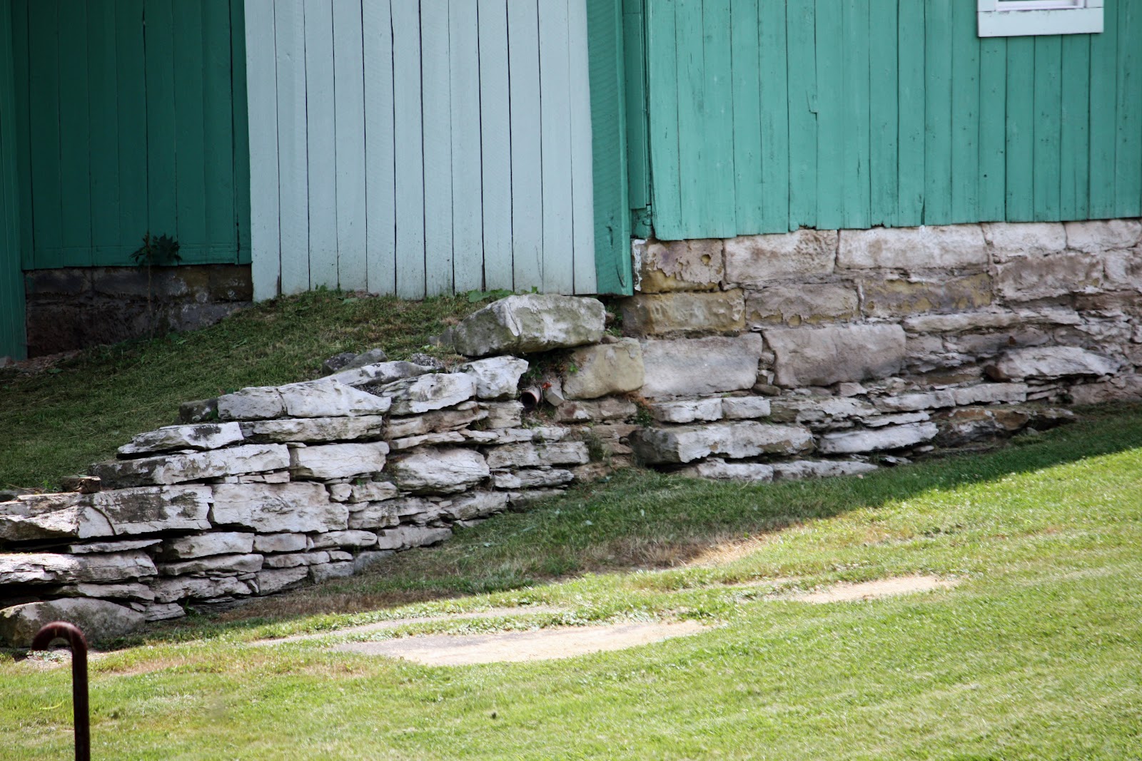 Round The Bend: Barn Charm: The Bayer Barn and Plant Security