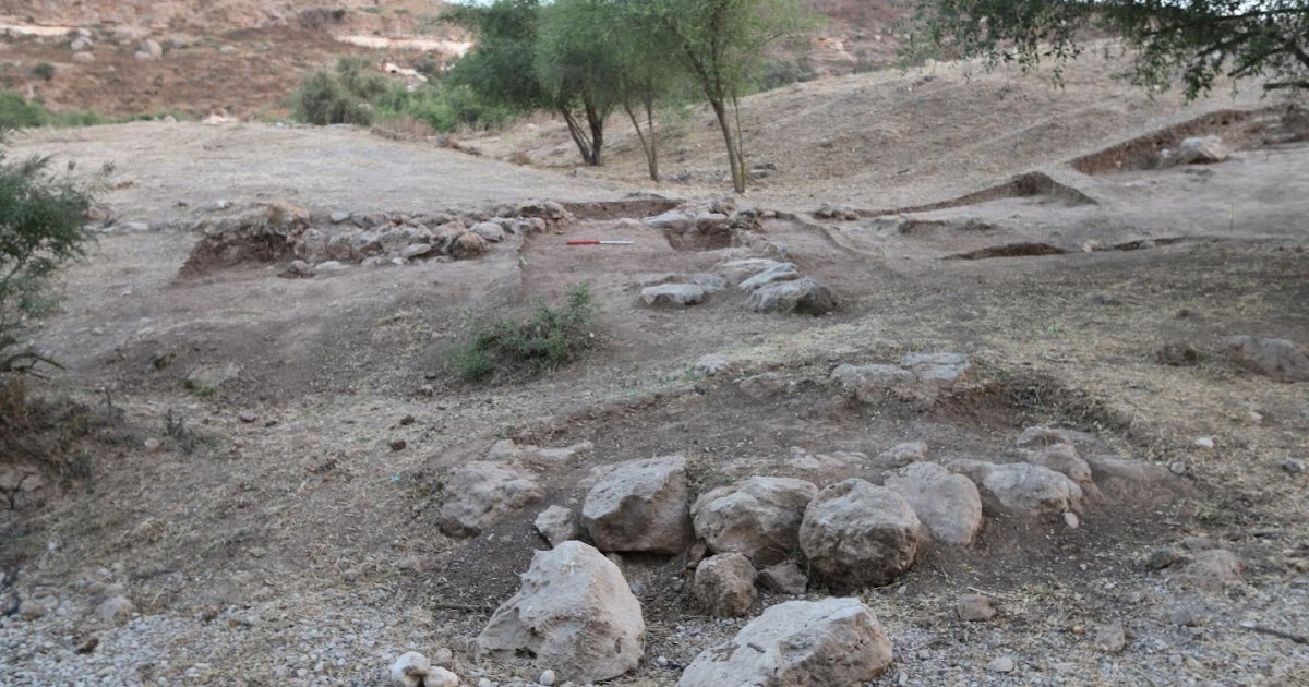 Where Did the Philistines Come From? . Iron Age Gate and Fortifications ...