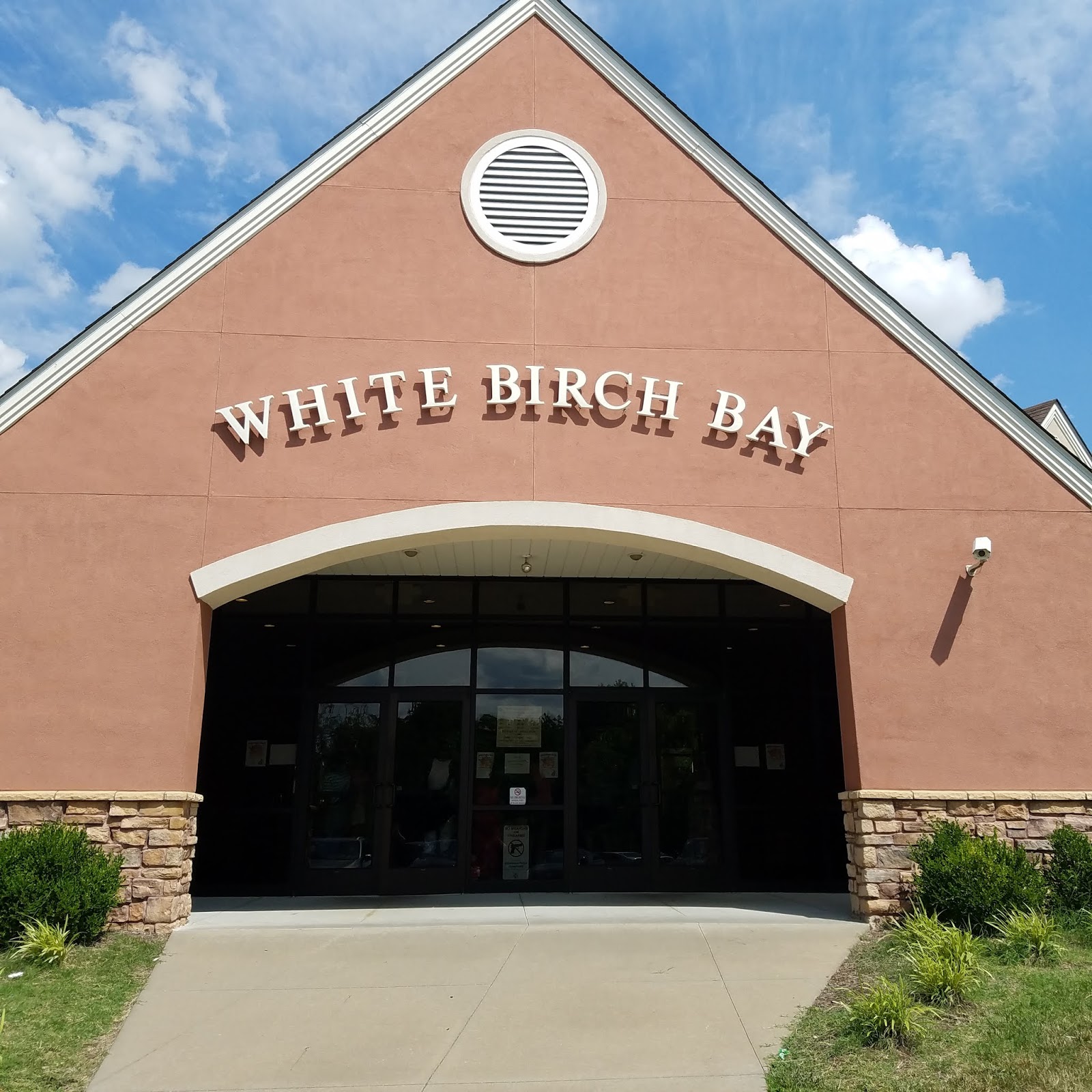 Play St. Louis: White Birch Bay Aquatic Center, Hazelwood
