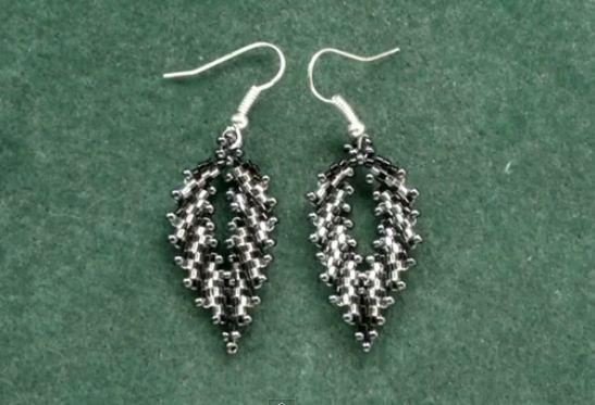 Beaded Russian Leaf Earrings Tutorials / The Beading Gem