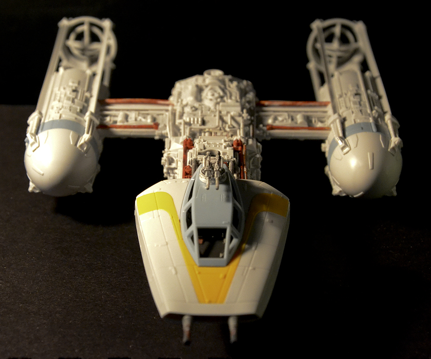 Y-Wing Fighter (1/72 scale model)