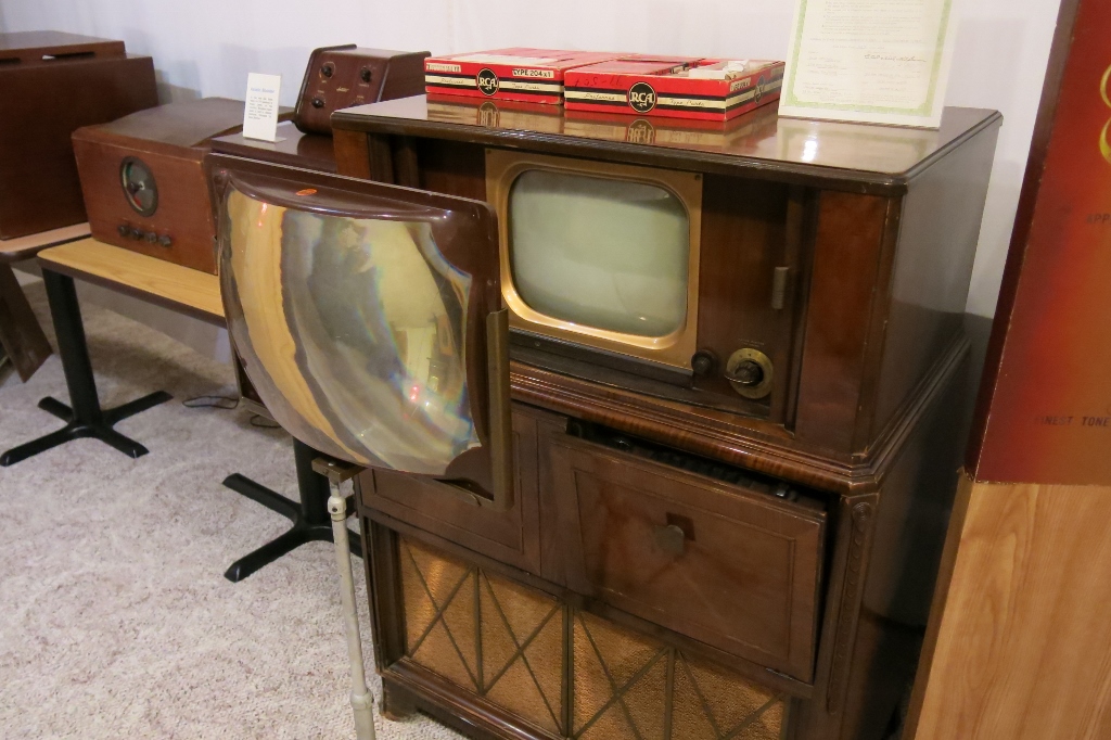 TUMBLEWEED: The Early Television Museum