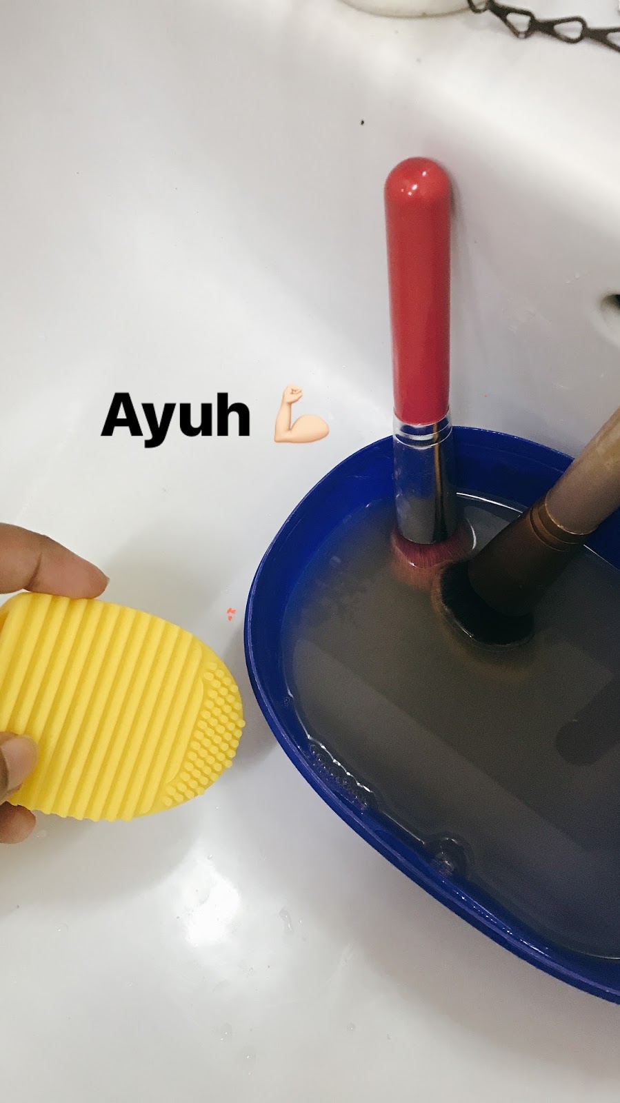 Cuci Berus Makeup Anda Dengan Mudah & Murah! - Mysara Newrie