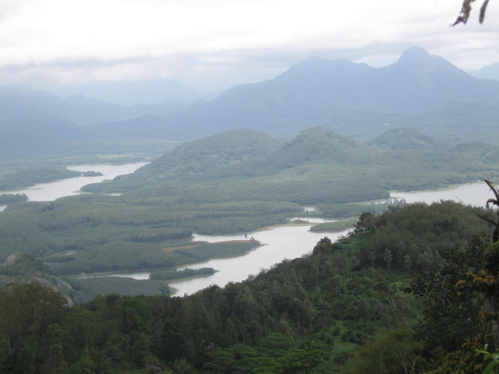 KALIMALA KURISUMALA TRIANGULAR CROSS BORDER TREK ~ SLOW DOWN IN KERALA
