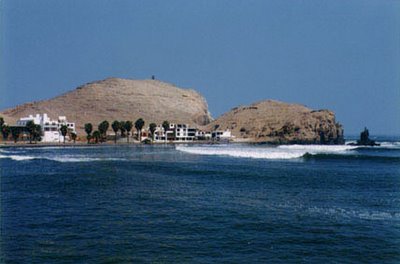 Historia de San Vicente de Cañete: CERRO AZUL