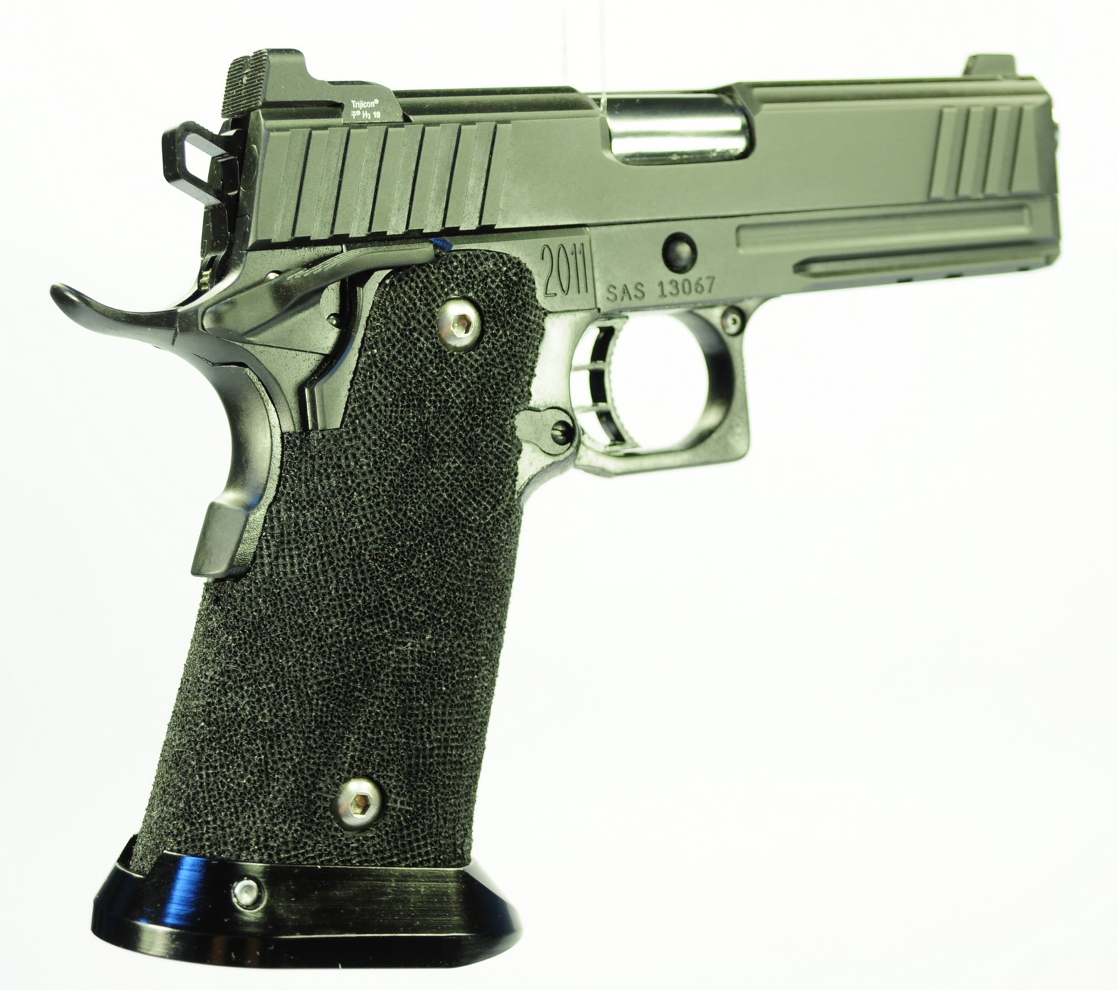 TACTICAL WAREFARE ARMORY: 1911-2011 PISTOLS