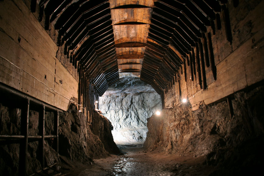 Hyperborean Vibrations: The Mysterious Underground Town of Głuszyca ...