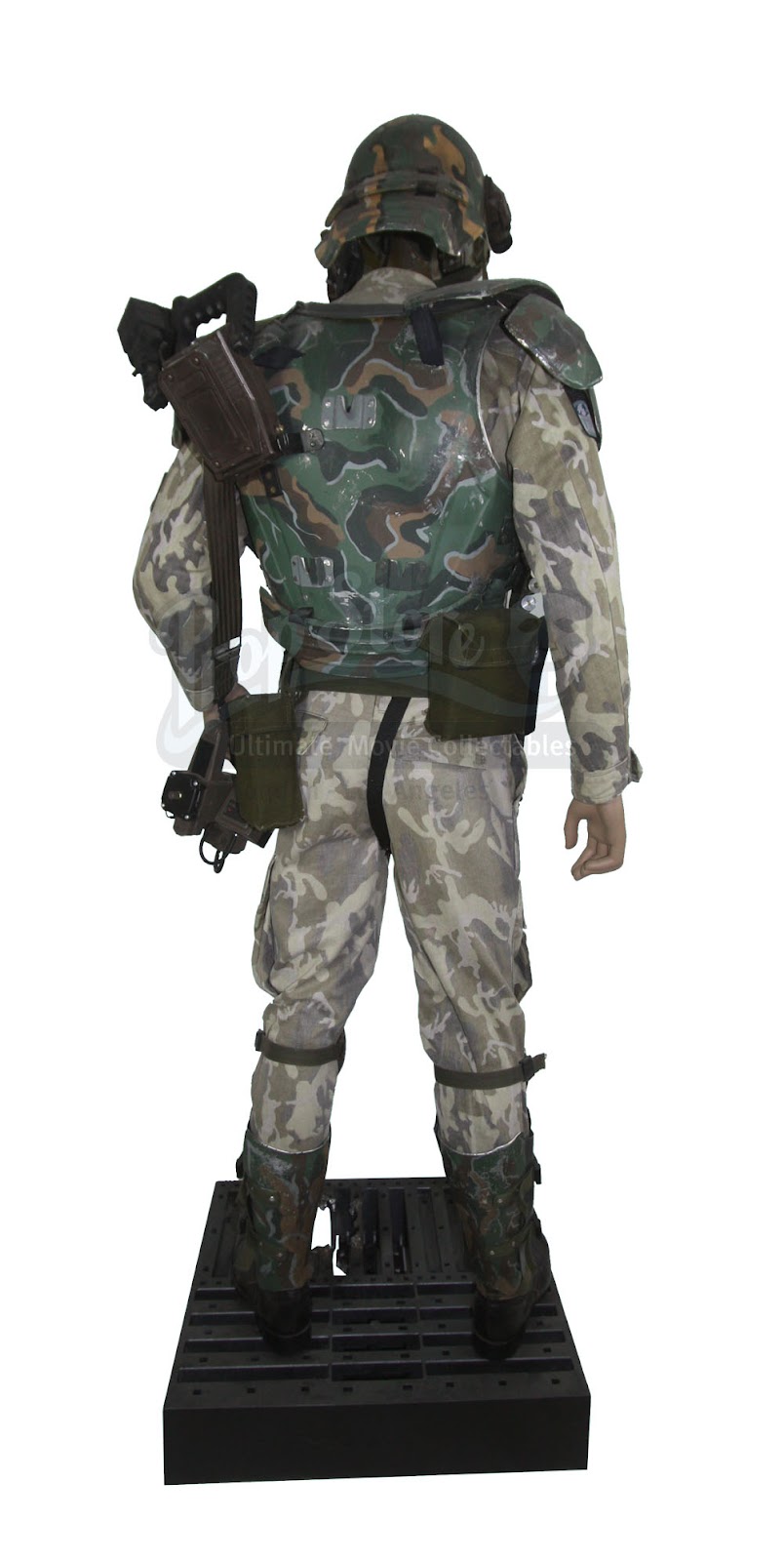 Alien Explorations: Aliens: Sgt. Apone's uniform