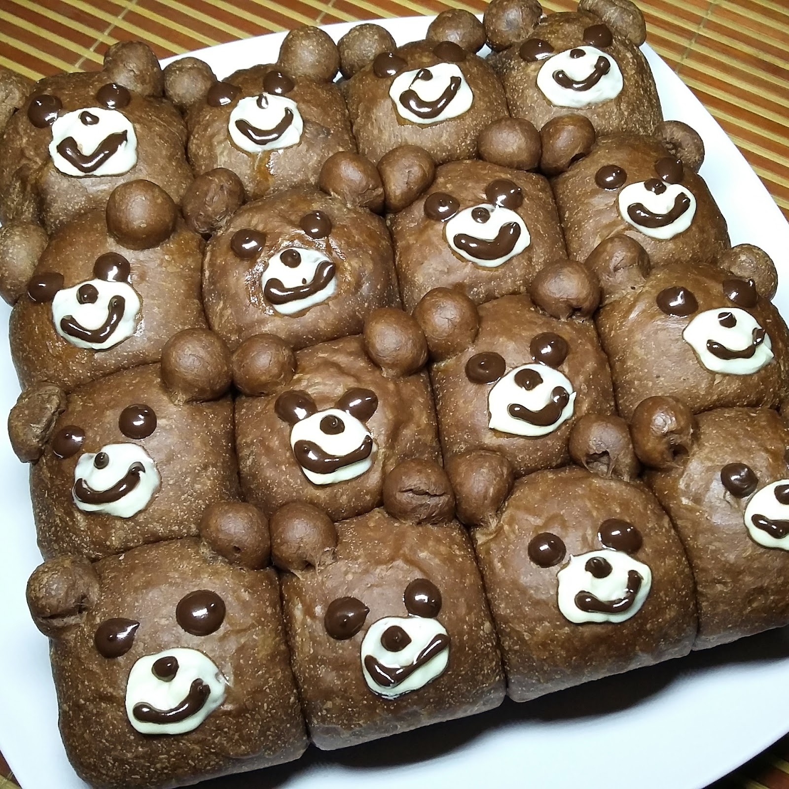 Elsa Elwin: Roti Karakter Beruang