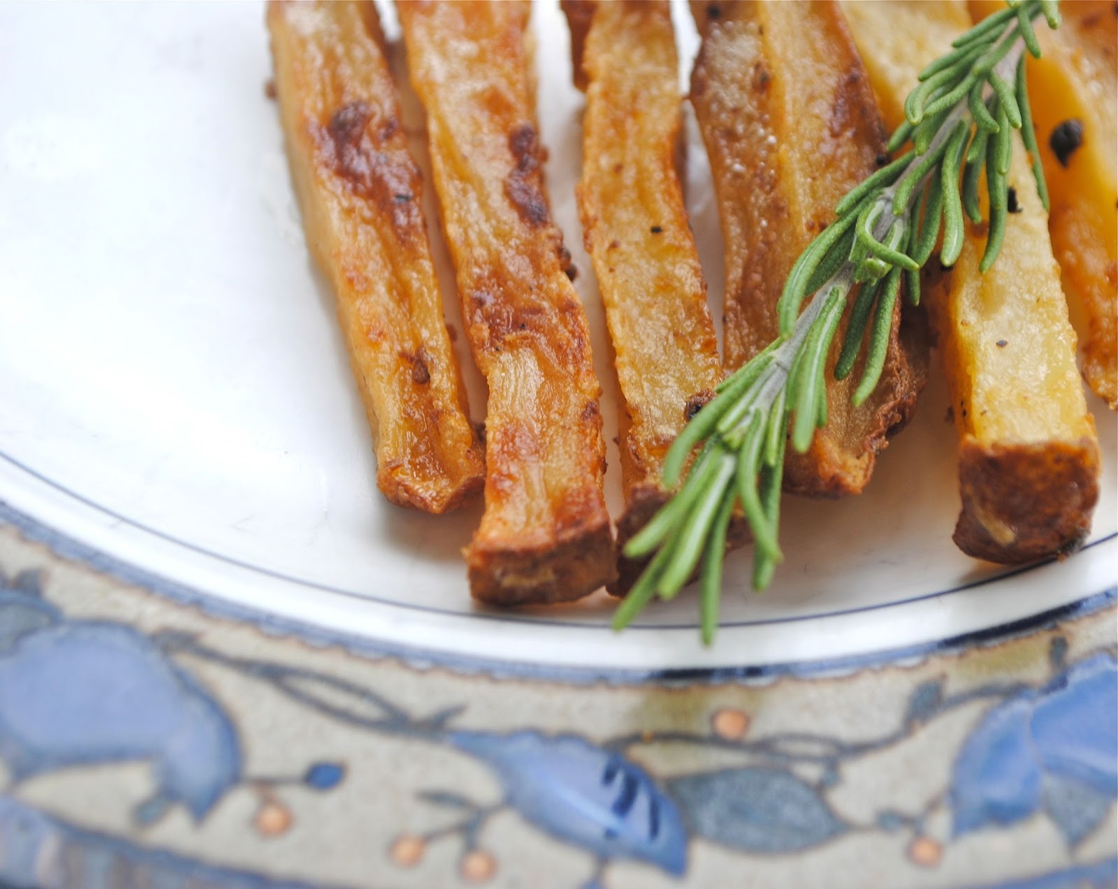Recipe Doodle: OVEN BAKED FRENCH FRIES and CHEESY BROCCOLI and MASHED ...