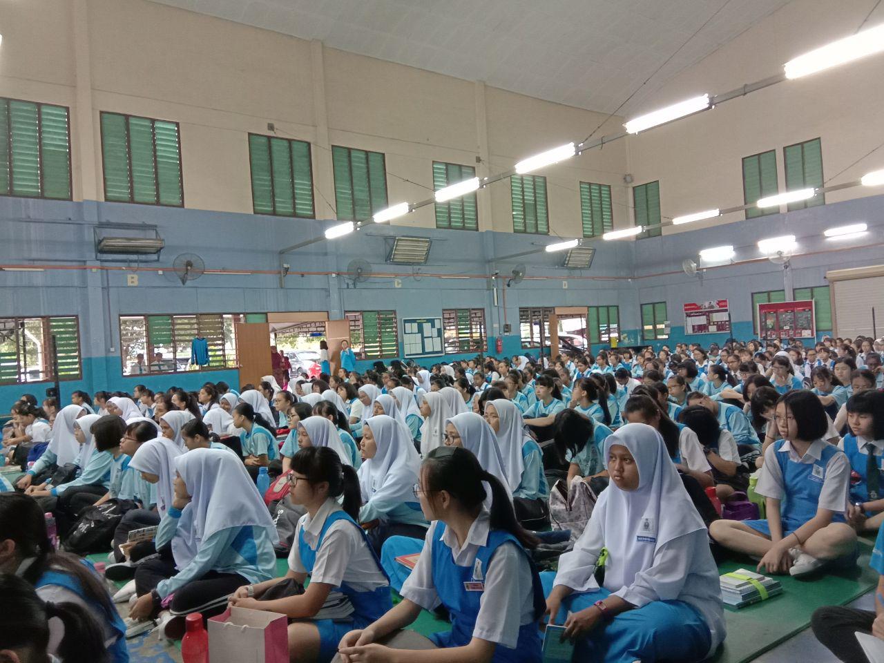 smkcckluang: LAUNCHING OF UNITY THROUGH LANGUAGE PROGRAMME