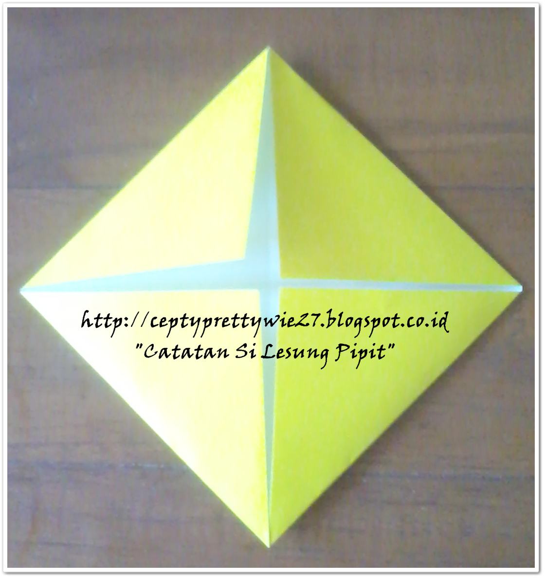 TUTORIAL CARA MEMBUAT ORIGAMI IKAN DENGAN MUDAH - Shepty IeCha Blog