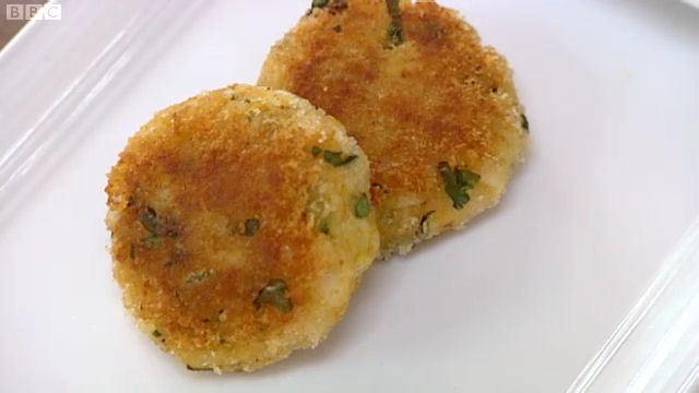Spicy Fish Cakes (Fofos) ~ The Tiffin Box