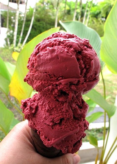 Foodiva's Kitchen: Red Velvet Ice Cream