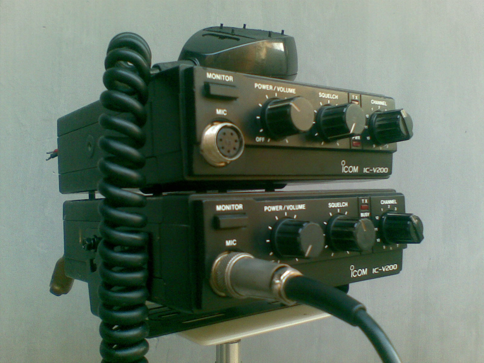 rakom-qu: Khusus yg pengalaman pakai Icom IC-V200