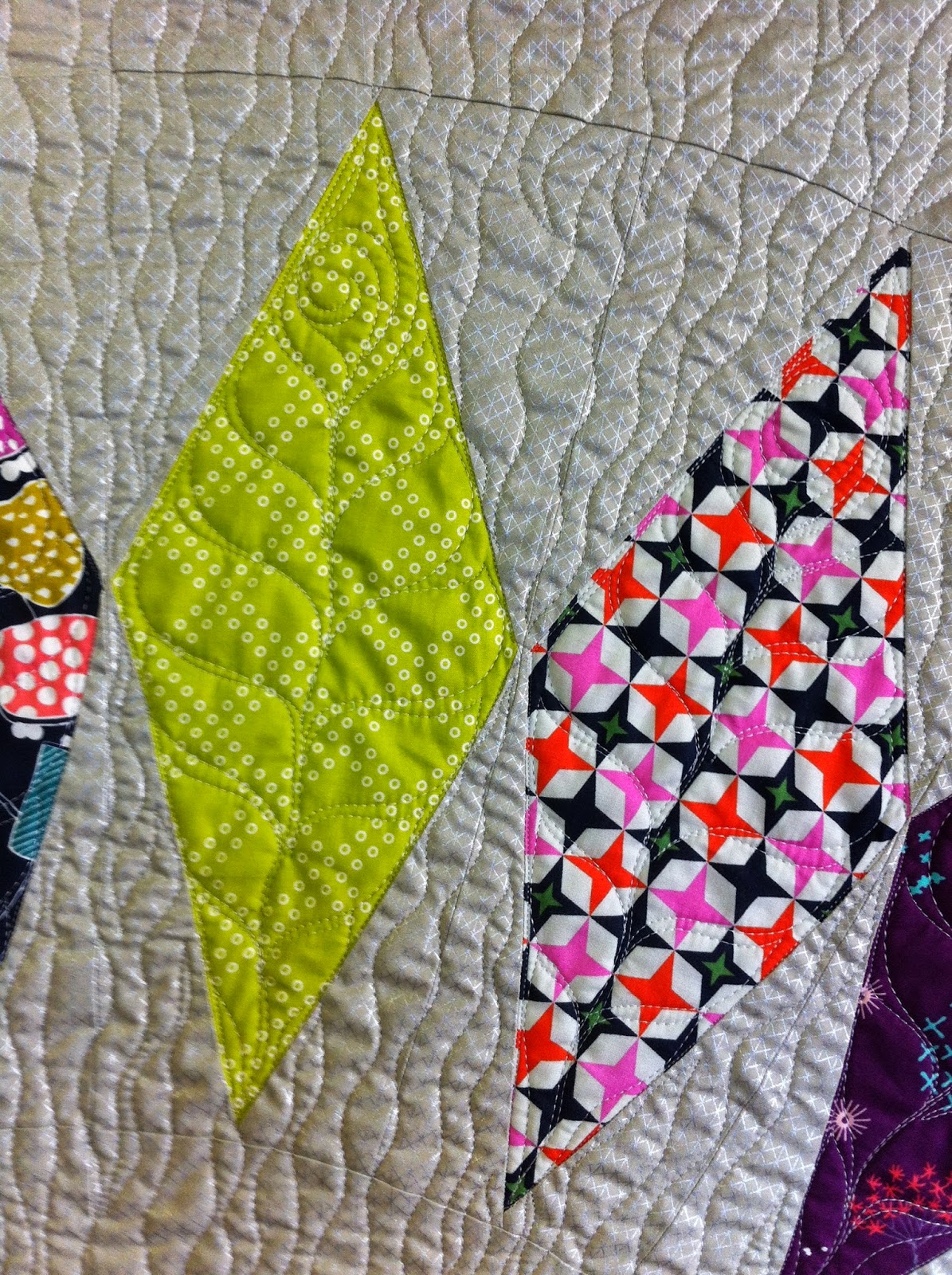 Linda's Quiltmania: Cotton + Steel Diamond Ring Quilt