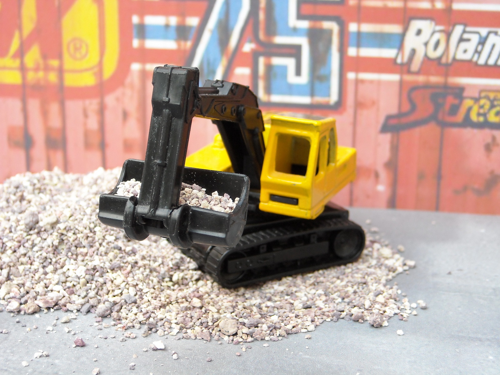 Matchbox Memories: Matchbox MB-32 Excavator