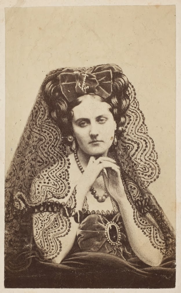Stunning Portraits of Countess De Castiglione ~ Vintage Everyday