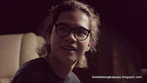 Biodata Lengkap Dul Jaelani - Biodata Lengkap