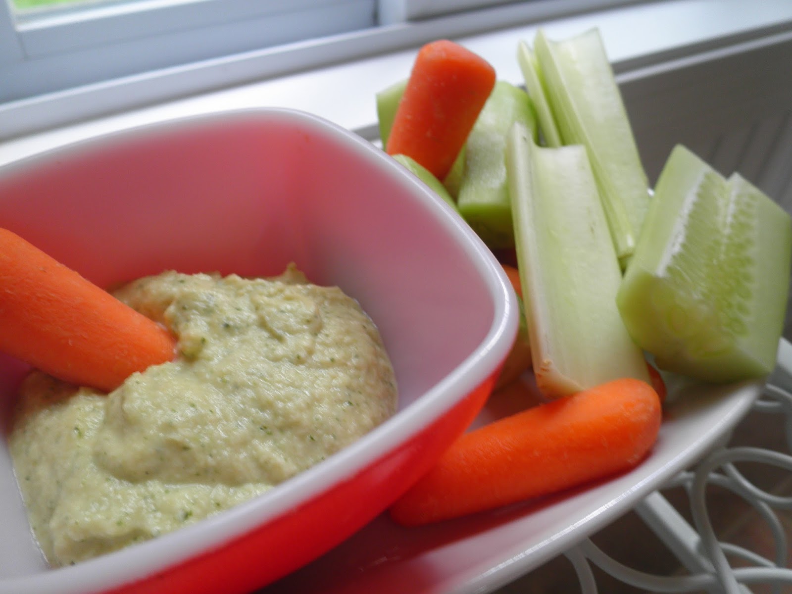 Secrets from the Cookie Princess: Zucchini Hummus