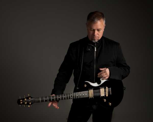 Ni-Idea-de-guitarra-50: Chieli Minucci