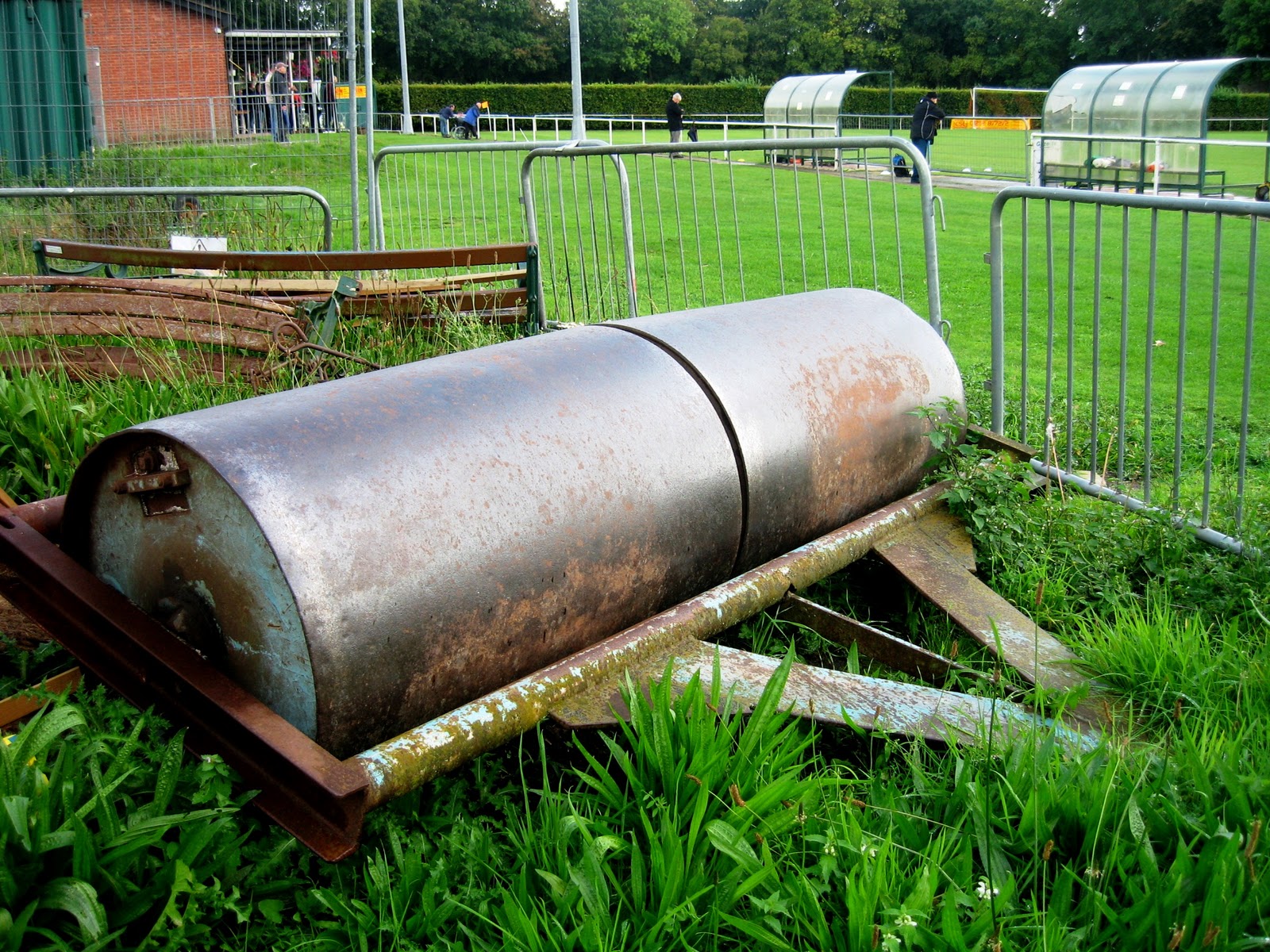 Hopping Around Hampshire: A Festive Parade of Rusty Rollers