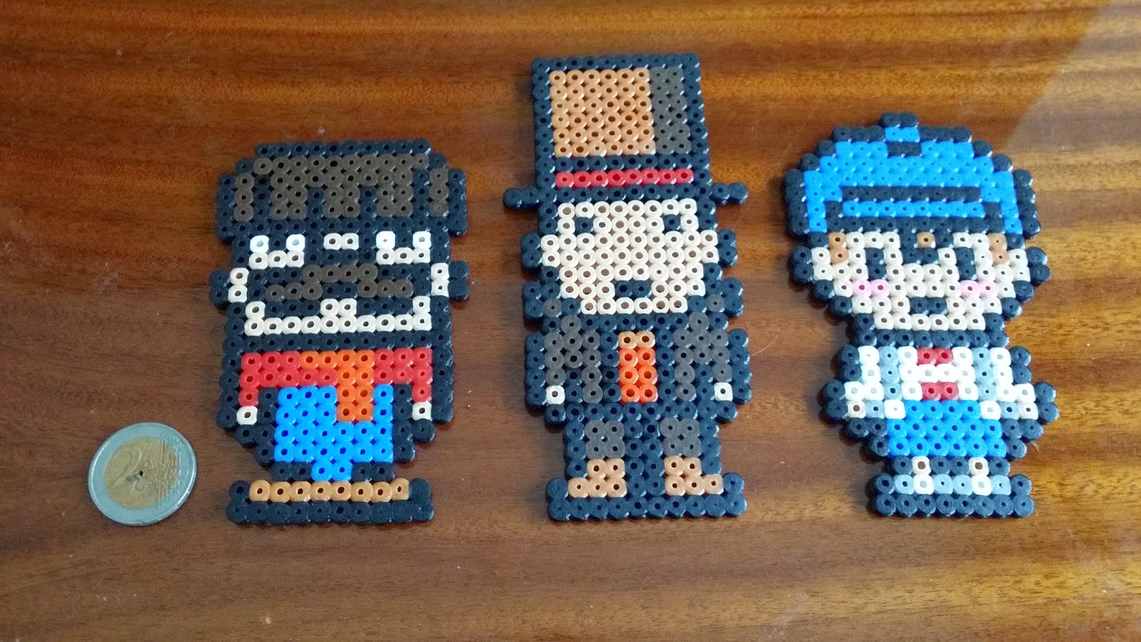 Historias de un saltimbanqui: Hama Beads: El mundo en 8 Bits