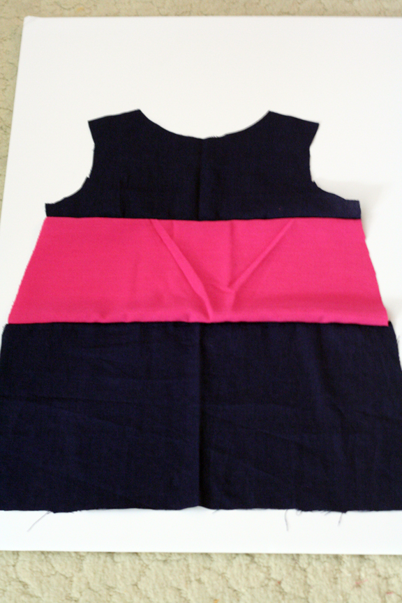 A Couple of Craft Addicts: Color Block Dress