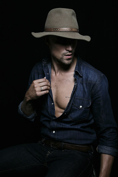 Victor Ross II by Gregory Prescott | Homotography