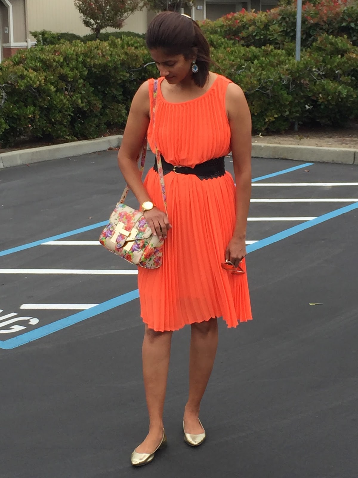 Unfolding Style: ORANGE FOUR-INCH DOOR HINGE