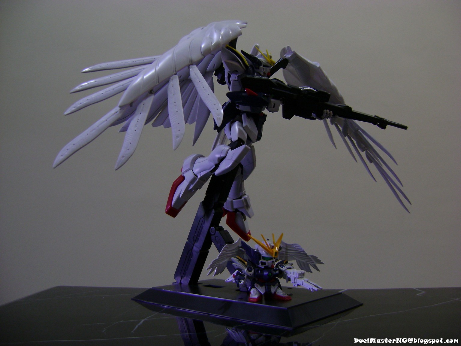 DuelMasterNG Gunpla: Universal PG Action Stand