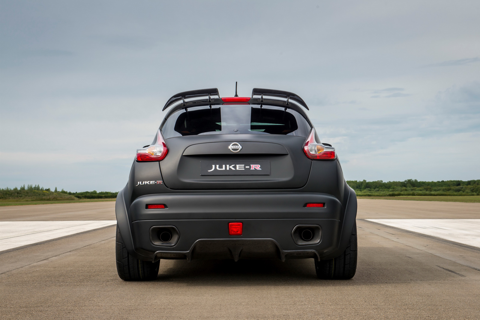 Super Sport Nissan Juke R - Sekiz Silindir