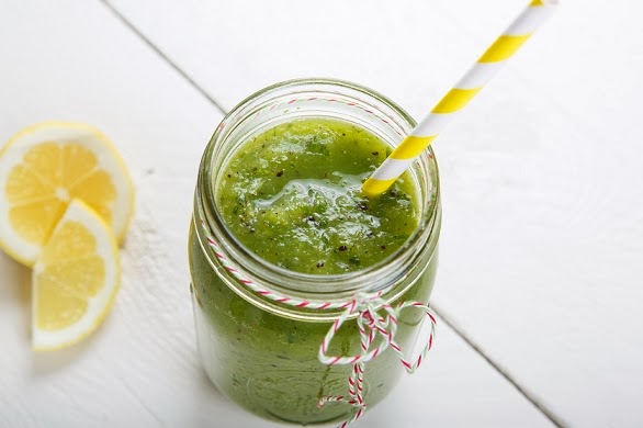 Raw & Lovely: Kool Kiwi-licious Smoothie