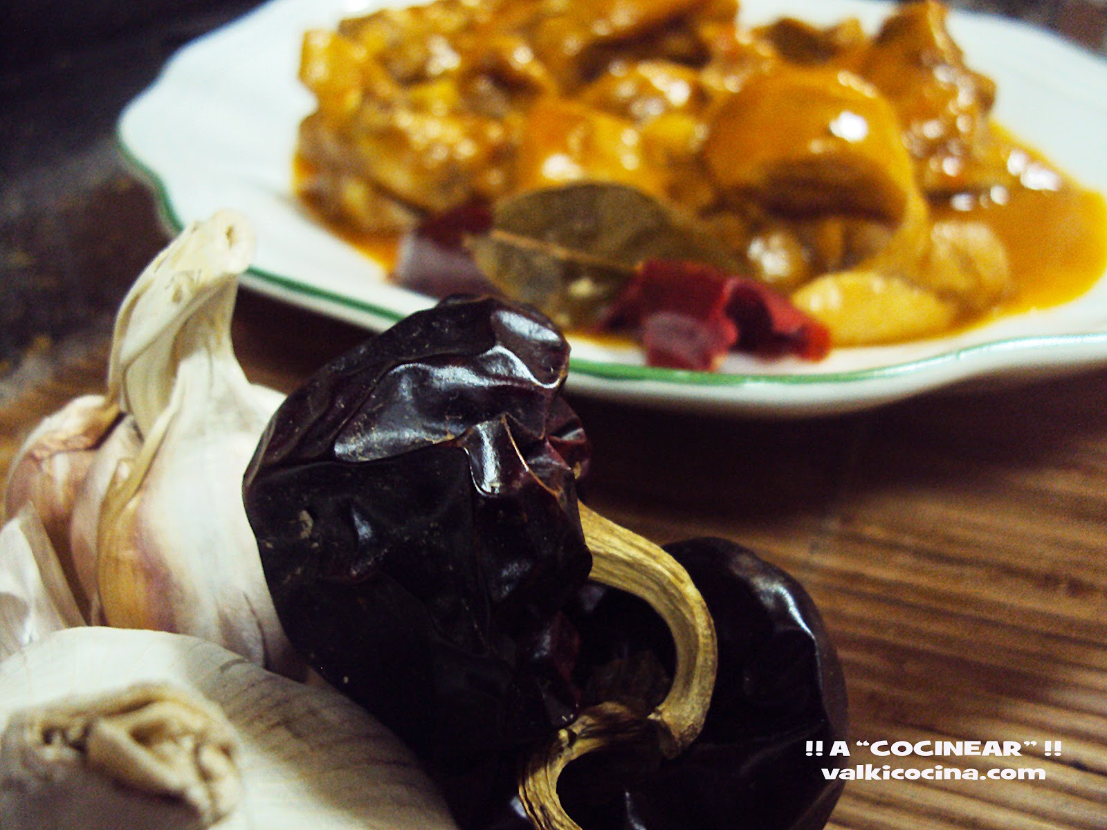 POLLO DE CORRAL EN SALSA ( GUISADO EN OLLA RÁPIDA ) | ¡¡A COCINEAR ...