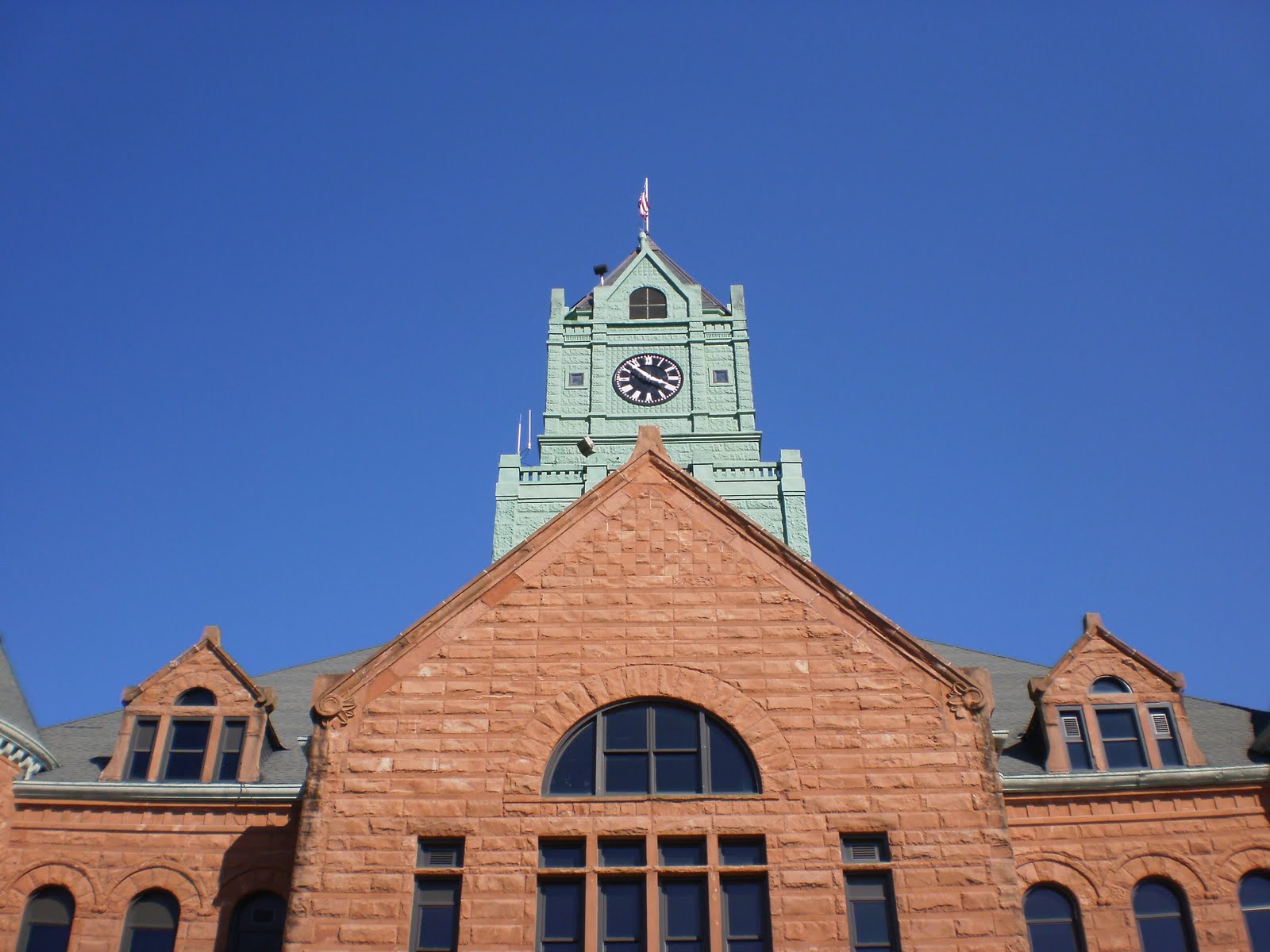 Brenton's digital arts blog: Homework #1-Clinton Landmarks