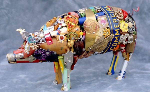 Information Hub: Amazing sculptures Made of Trash