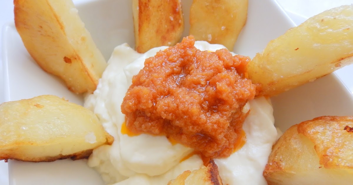 Patates braves amb dues salses